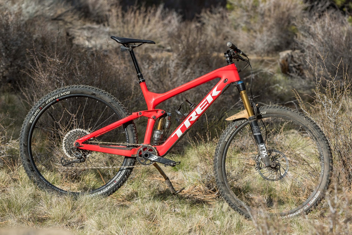 One of the best 29ers Reviewed. The Trek Slash 9.9 RSL