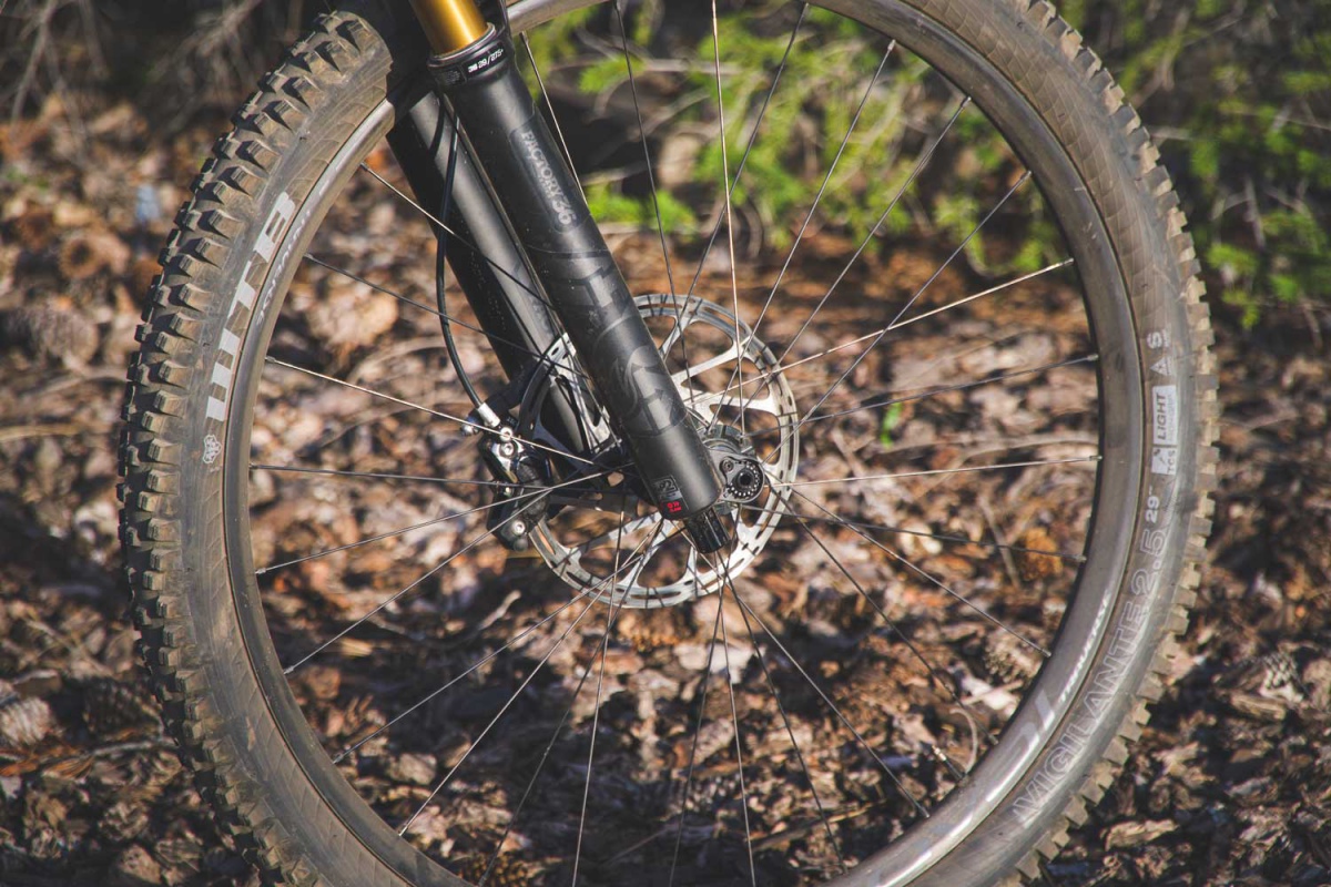 Roval Traverse Wheel Review - Best affordable carbon wheels?