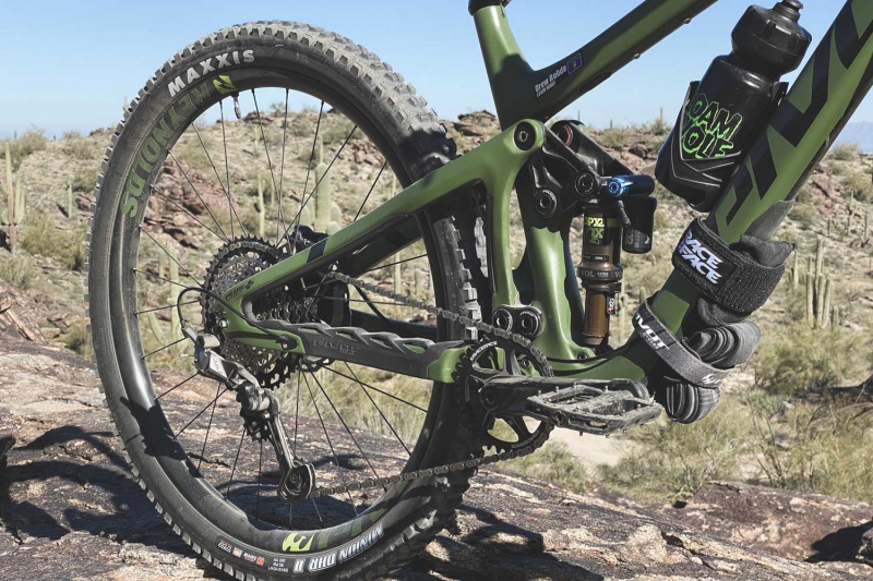 All New 2020 Pivot Switchblade Review & Ride Report | The Loam Wolf