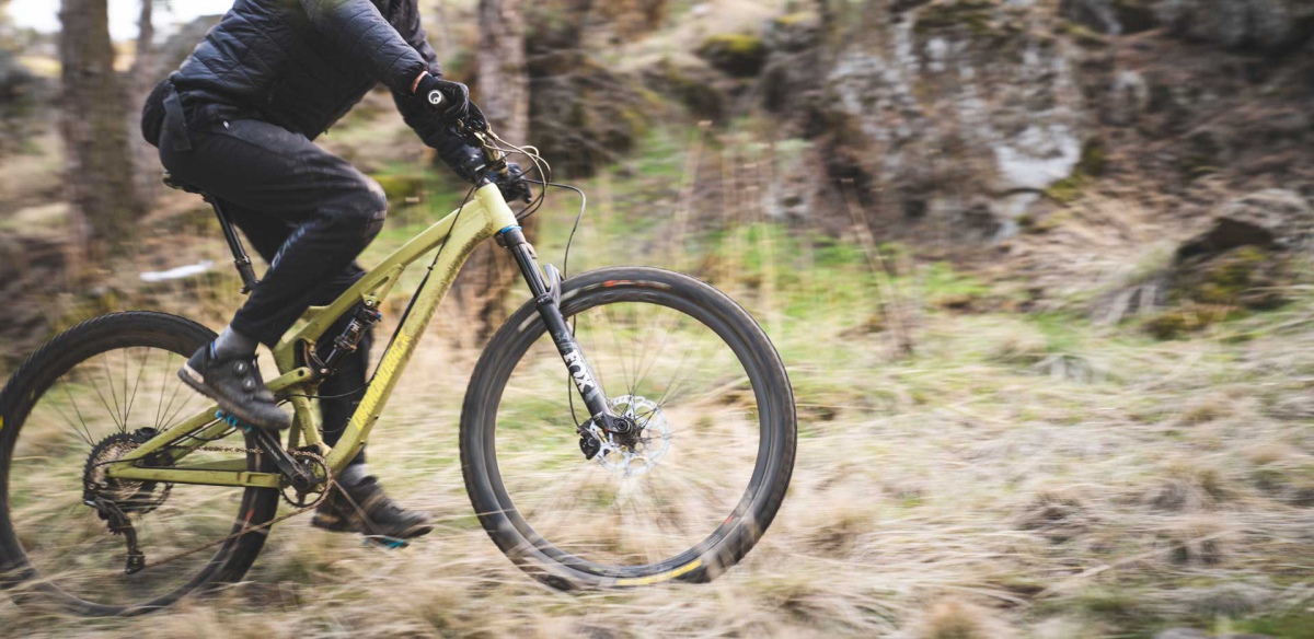 Diamondback Mountain Bikes | MTB Brands | The Loam Wolf