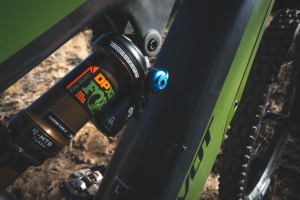 Exclusive First Ride: The All New Pivot Shuttle | The Loam Wolf