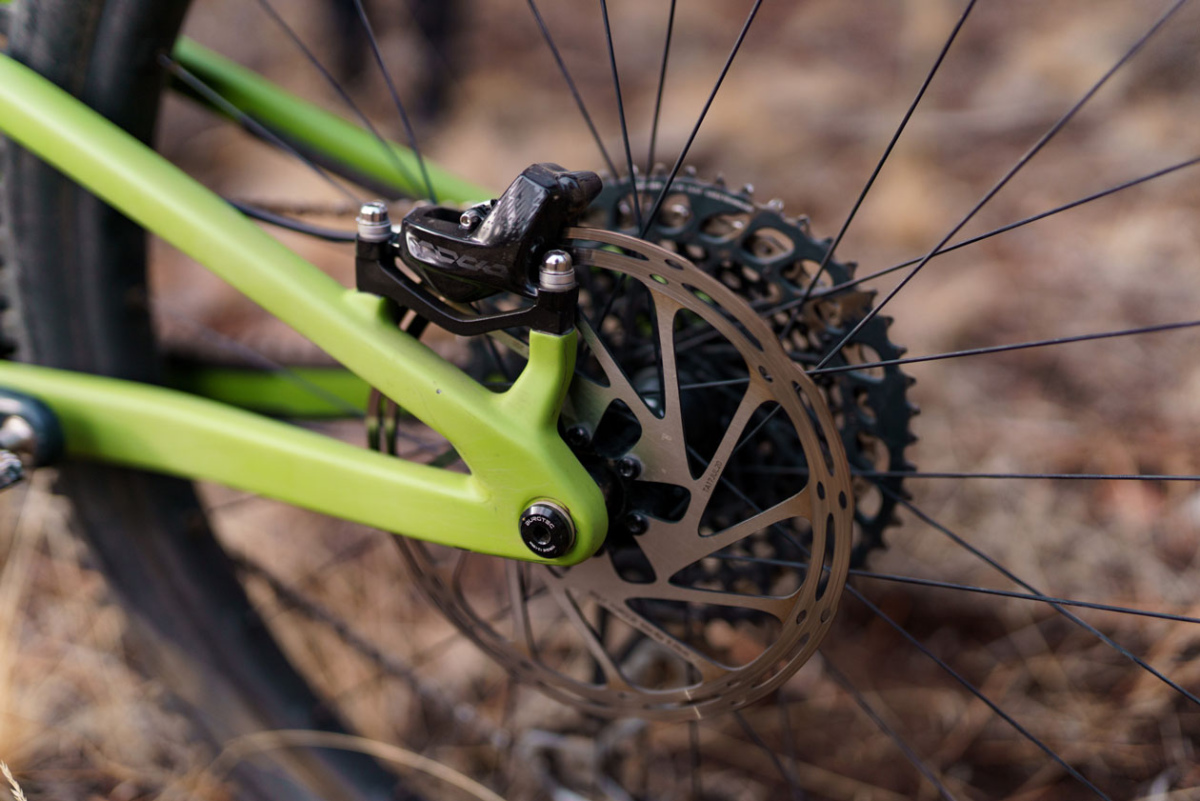 First Ride Report: The New Santa Cruz Nomad V5 | The Loam Wolf