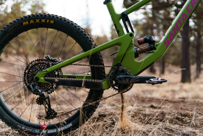 First Ride Report: The New Santa Cruz Nomad V5 | The Loam Wolf
