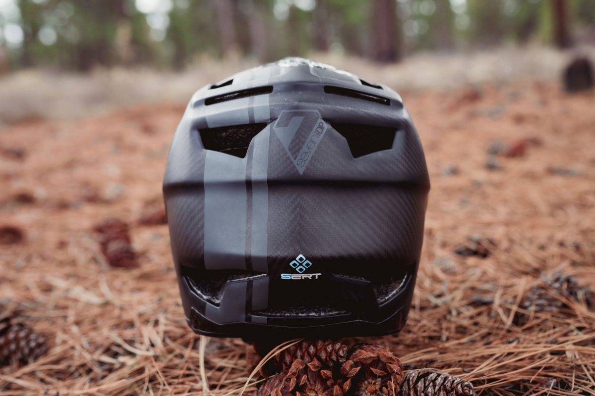 Full-Face Friday: 7iDP Project 23 Helmet | The Loam Wolf