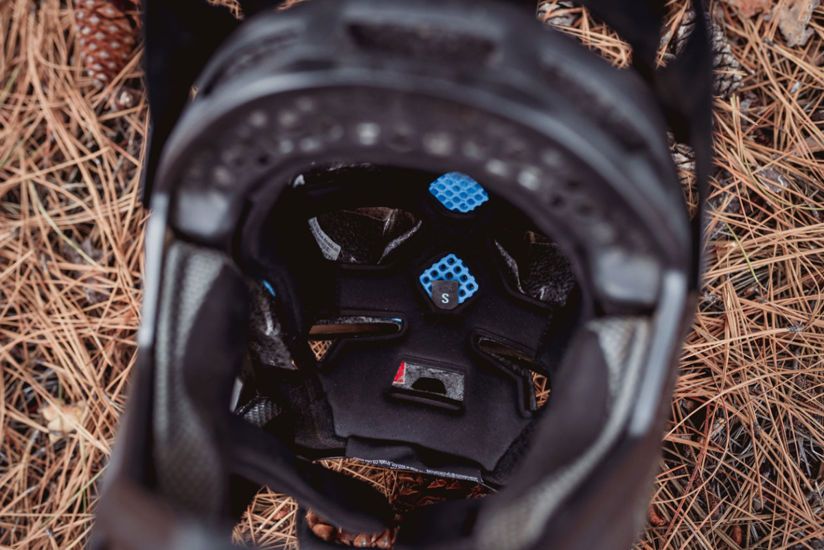 Full-Face Friday: 7iDP Project 23 Helmet | The Loam Wolf