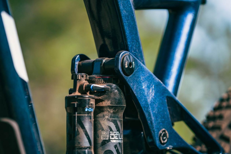 Review: GT Bicycles Force Carbon Pro LE | The Loam Wolf