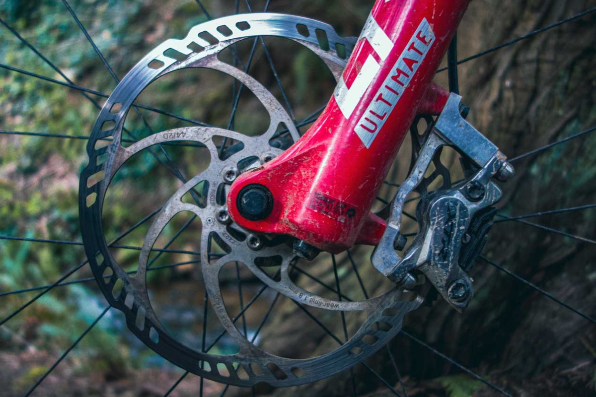 Long-Term Review: Shimano XTR M9120 Brakes + Pro Tips