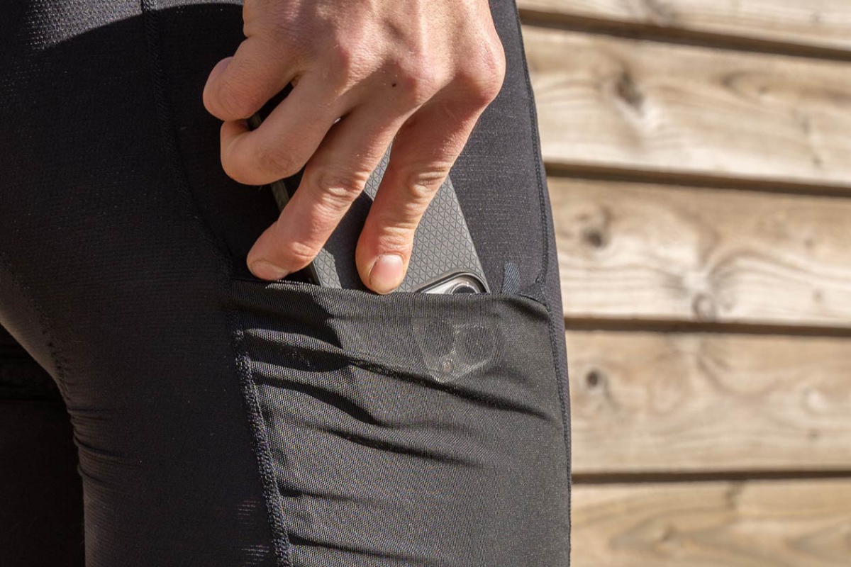 Review: Leatt Bib Liner MTB 4.0 | The Loam Wolf