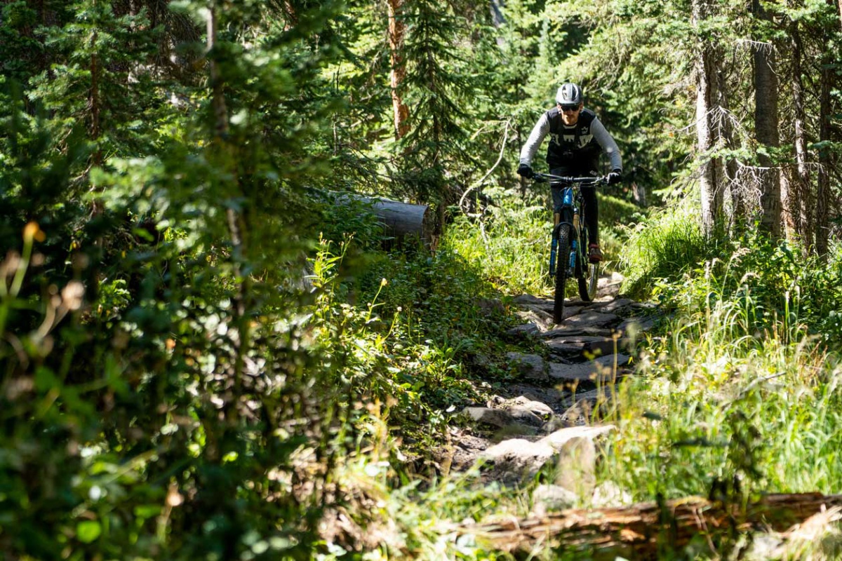 The New Pivot Shuttle LT | First Ride and Release