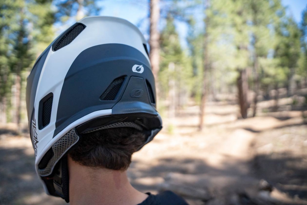 Review: O’NEAL Blade Full Face Helmet | The Loam Wolf