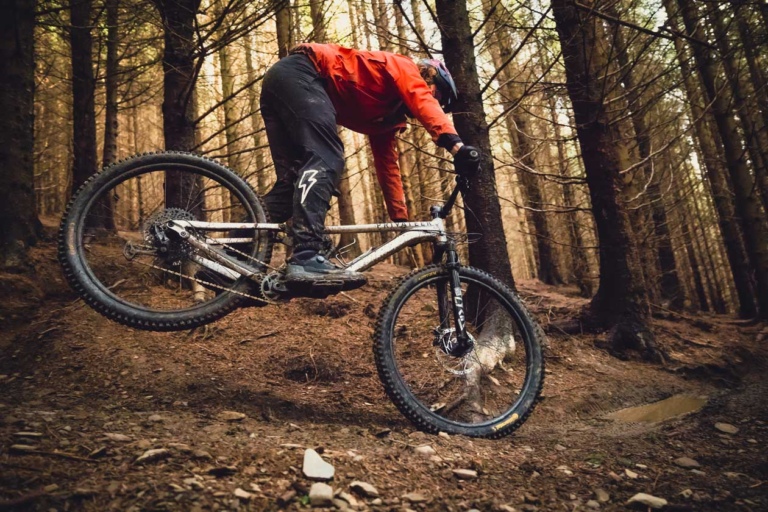 Review: Hope Tech 4 V4 Disc Brakes | The Loam Wolf