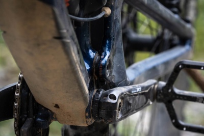 Review: Nukeproof Giga Carbon 290 | The Loam Wolf