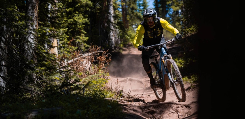 First Ride Report: Pivot Shuttle AM Review | The Loam Wolf