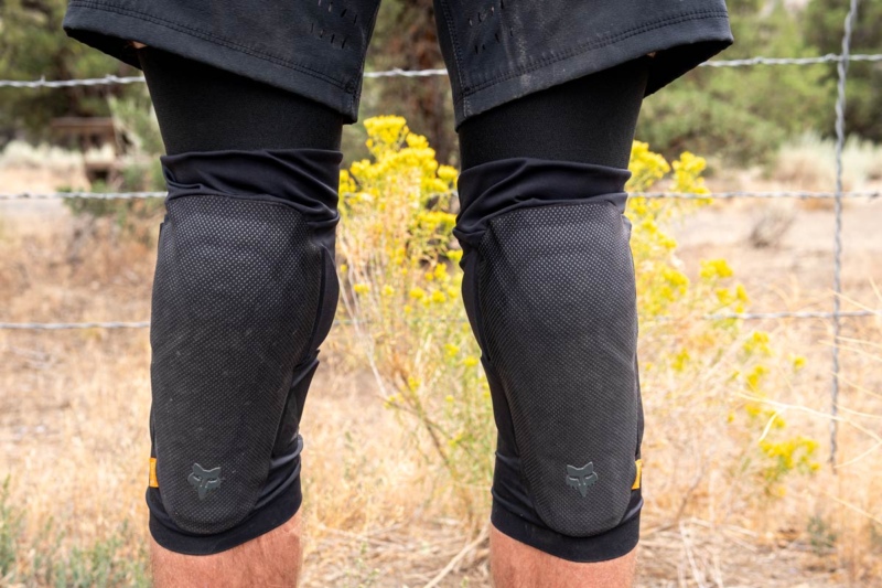 Review: Fox Racing Launch Elite Knee Pads | The Loam Wolf