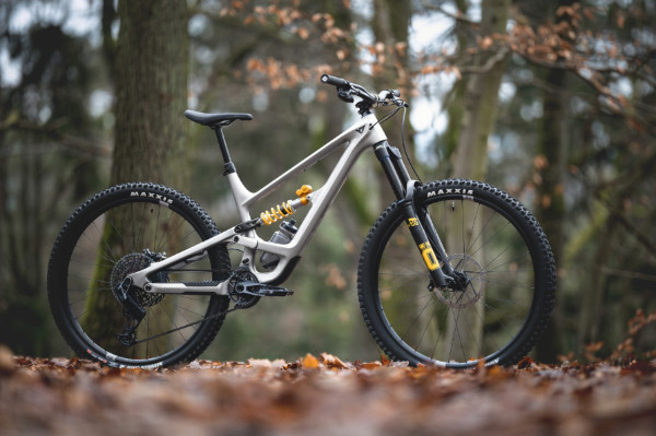 YT Releases The Capra Core 5 | The Loam Wolf