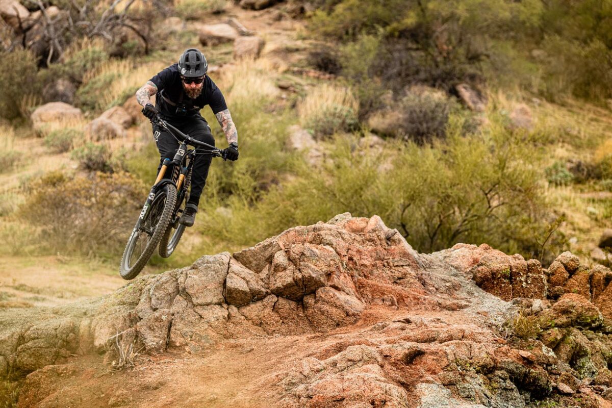 The Best gets Better? 2024 Pivot Switchblade First Ride Review