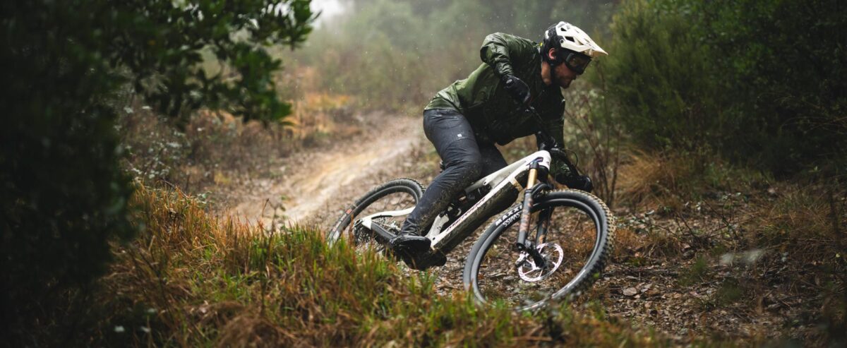 Review: IXS Trigger X Helmet | The Loam Wolf