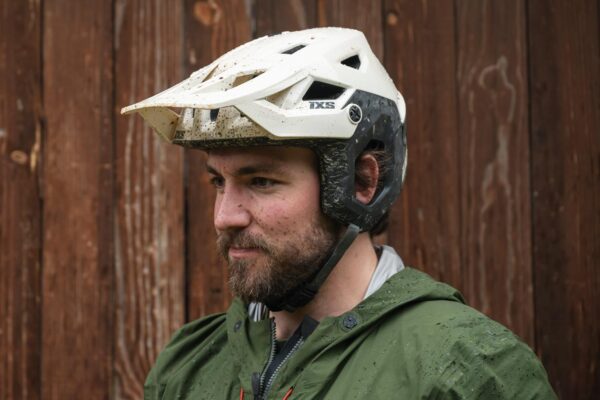 Review: IXS Trigger X Helmet | The Loam Wolf