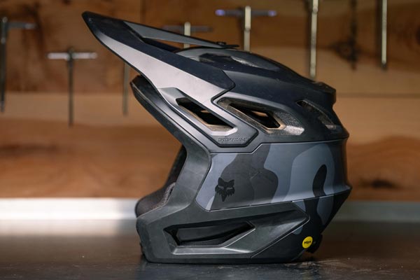 Review: Fox Dropframe Pro Helmet | The Loam Wolf