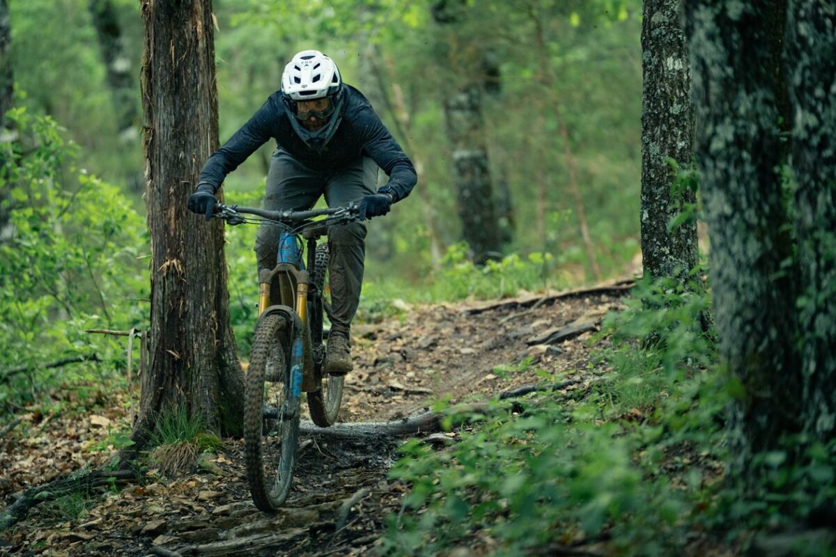 Pivot Shuttle LT Review | The Loam Wolf 2024 eMTB Shootout