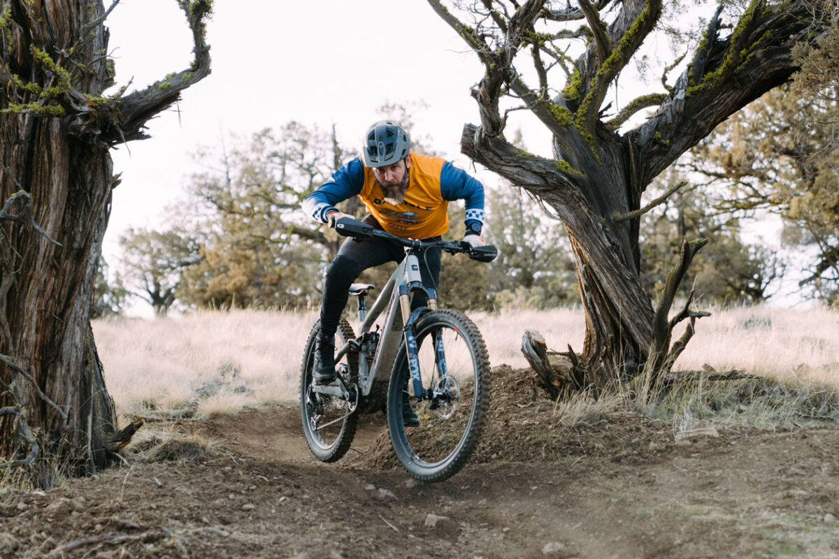 Review: Fox Speedframe RS & Speedframe Pro Helmets | The Loam Wolf