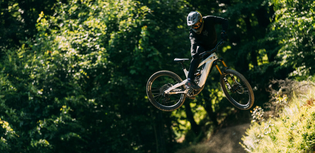 The All-New YT Decoy | Release and First Ride | The Loam Wolf