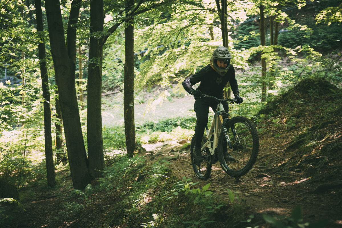 The All-New YT Decoy | Release and First Ride | The Loam Wolf